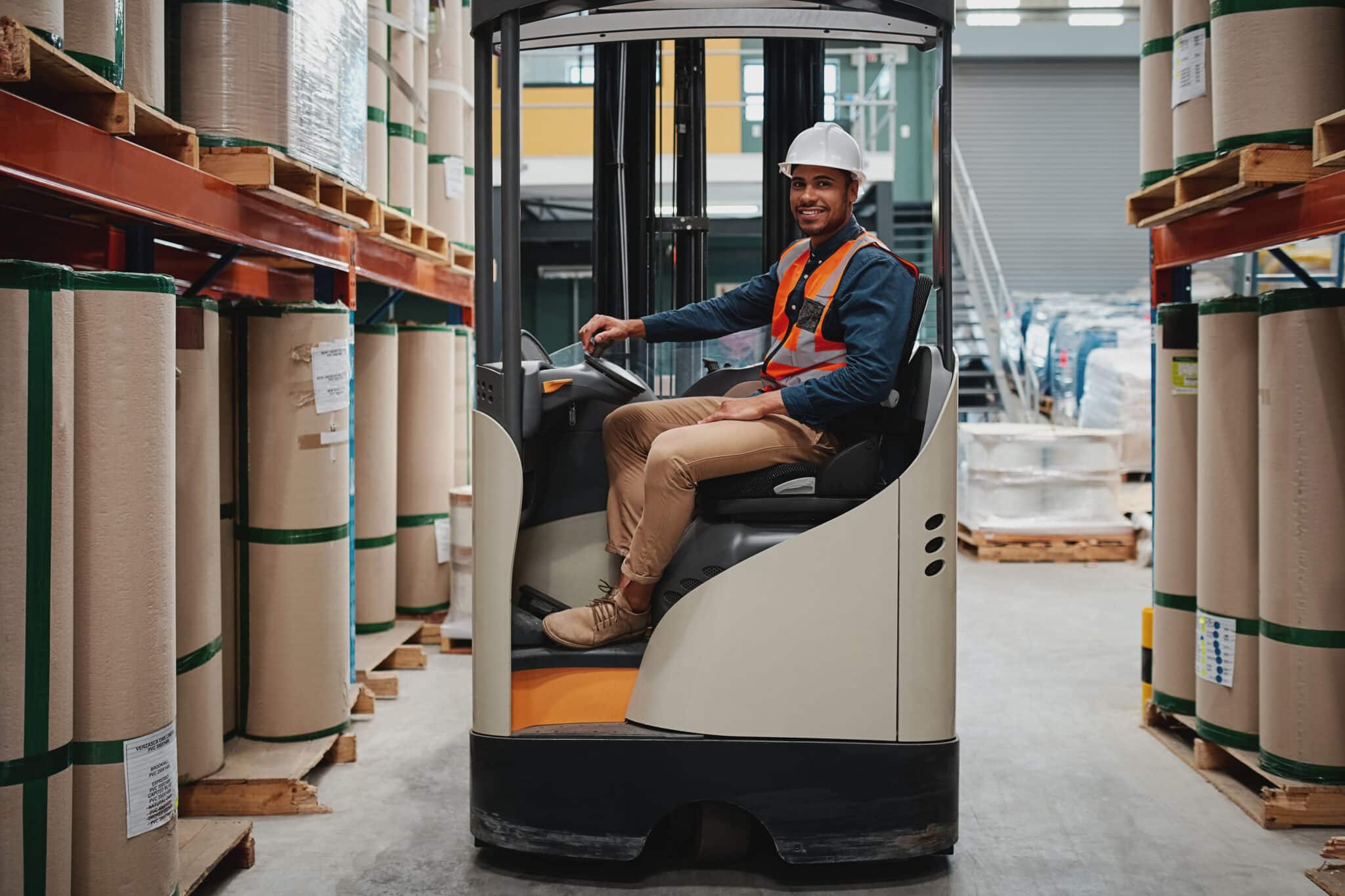 How to Choose the Right Order Picker Forklift for Your Operation